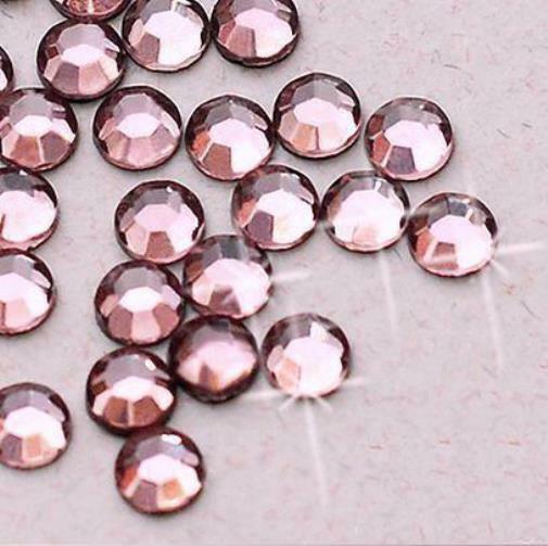 STRASS TERMOADESIVI 100pz SS20 5mm Light Amethyst ametista viola rosa – GIORGETTI STRASS