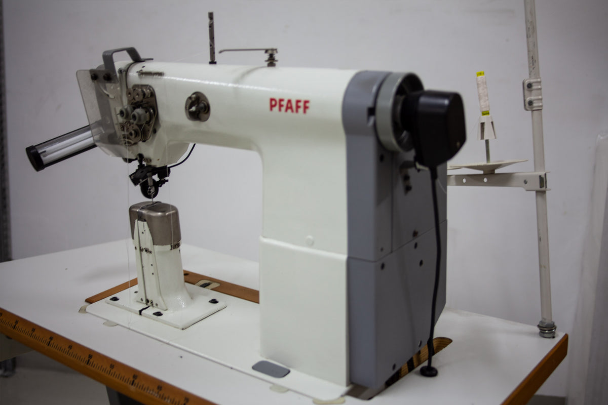 PFAFF sewing machine mod.474-900/53-BL x 1.6 N3.6, 2 needle column ...